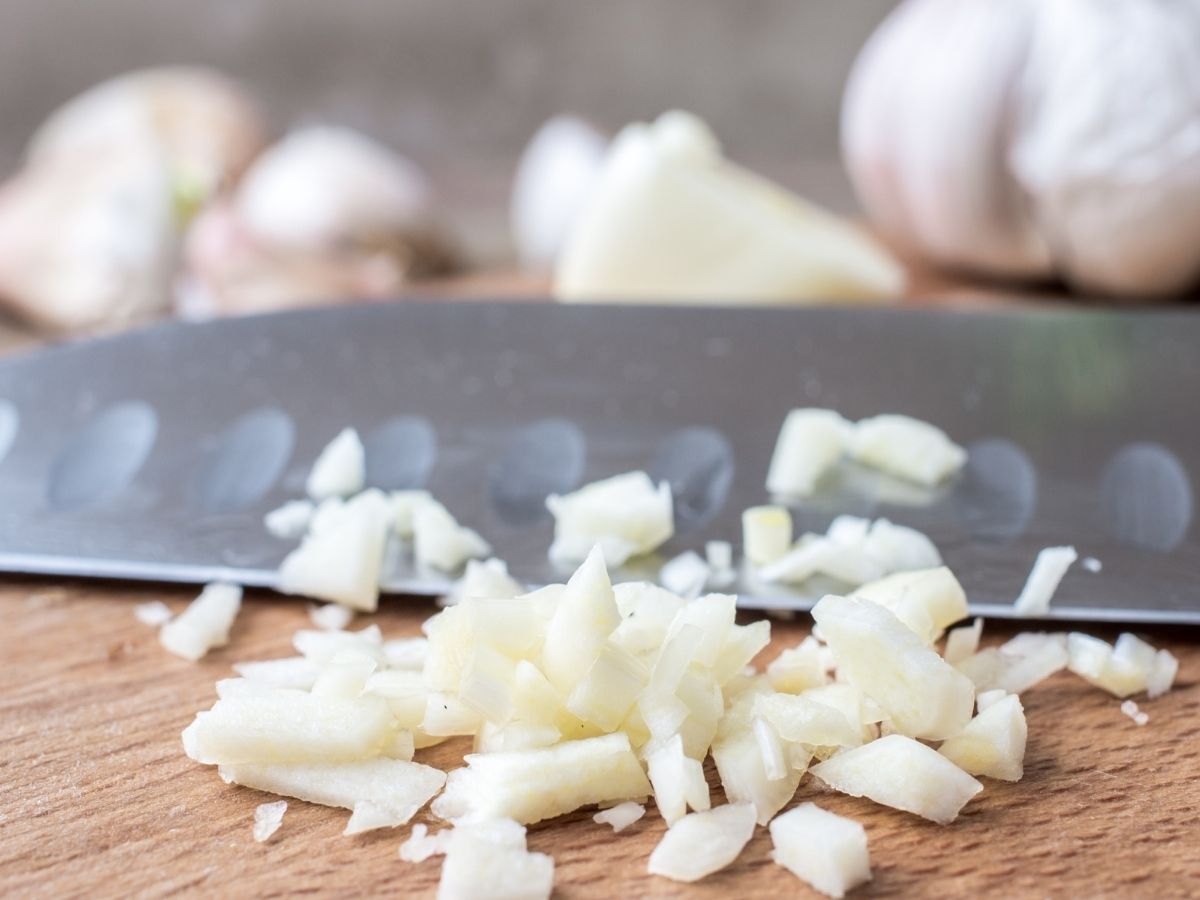 Minced Garlic Conversion - When You Don't Have Cloves